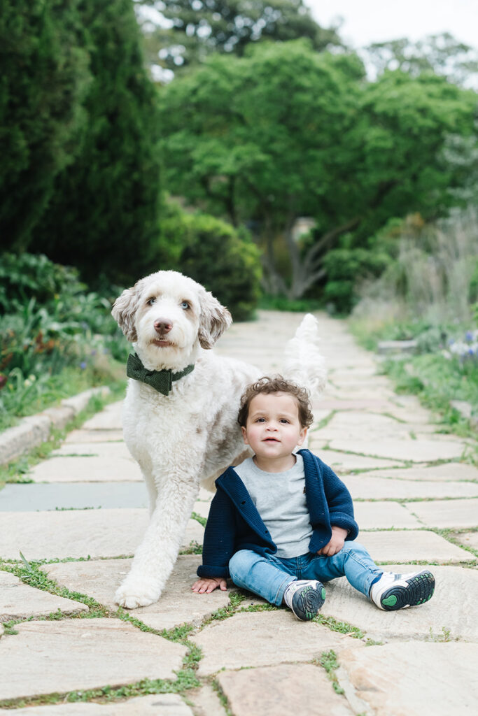 A Dreamy Bishop’s Garden Family Session | Washington, DC Family Photographer ...