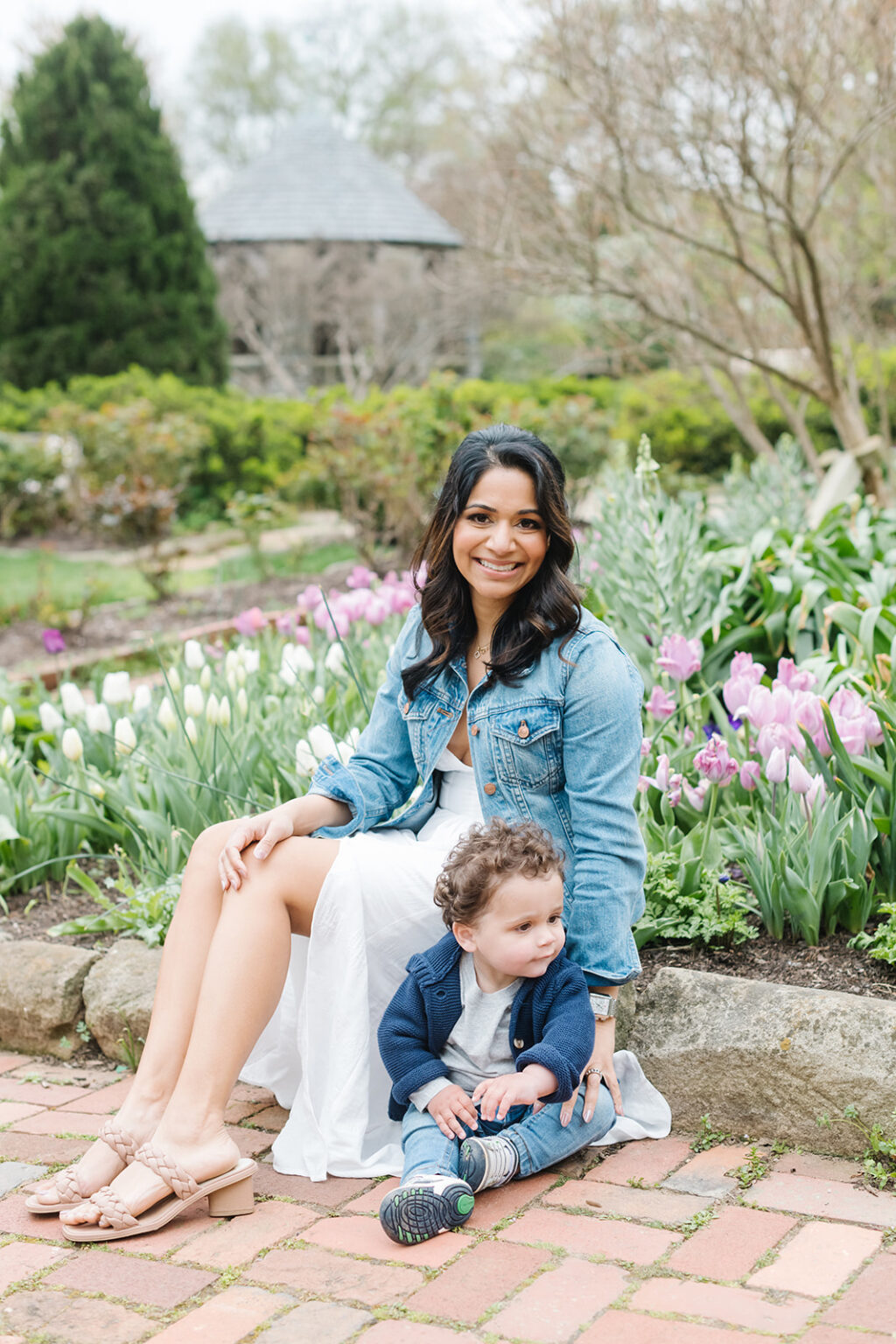A Dreamy Bishop’s Garden Family Session | Washington, DC Family Photographer ...